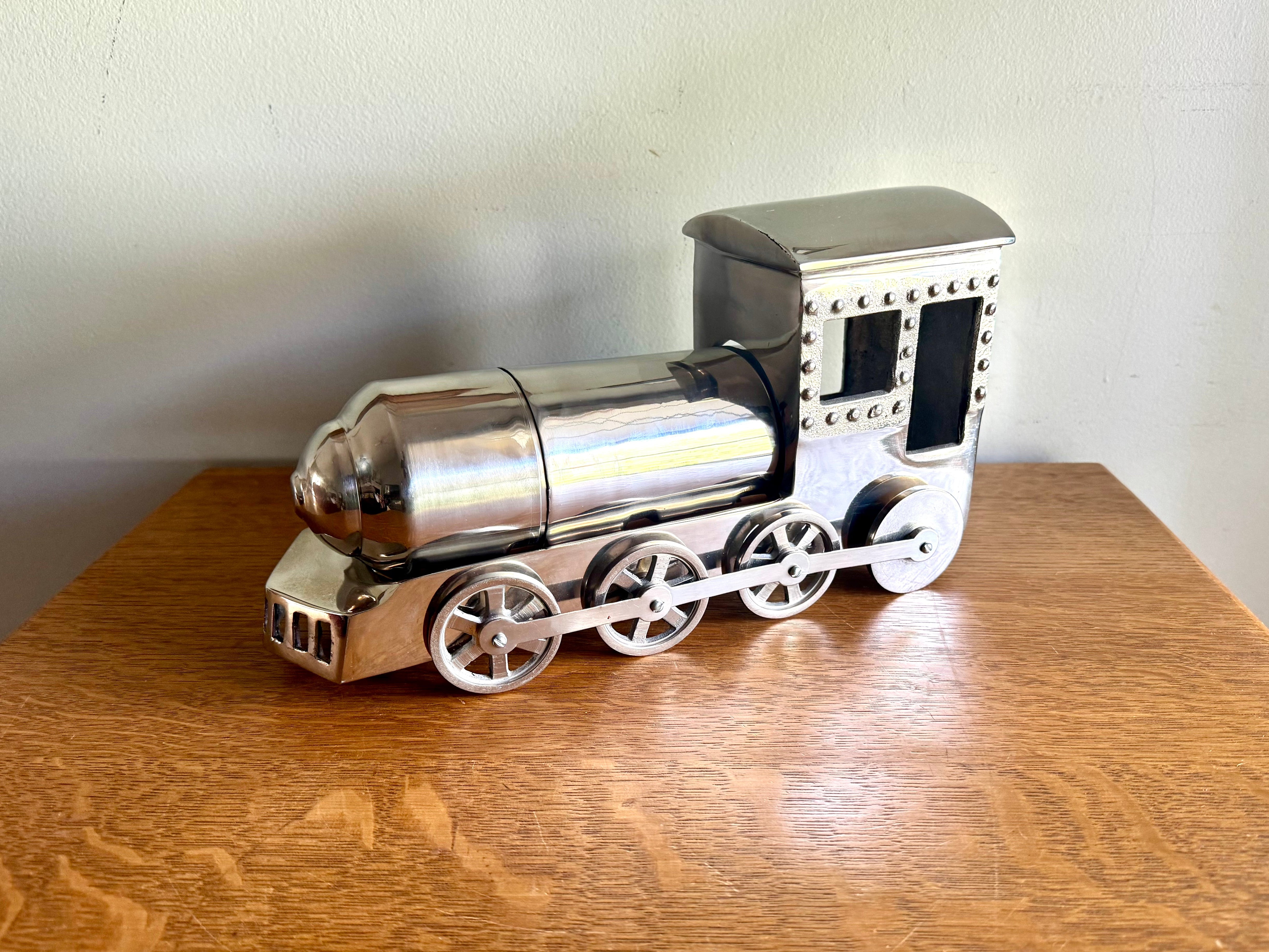 Stainless Locomotive Cocktail Shaker | Train Themed Drink Shaker ...
